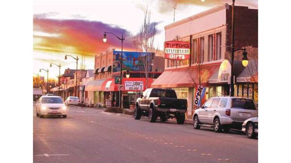 Discover Downtown Manteca District